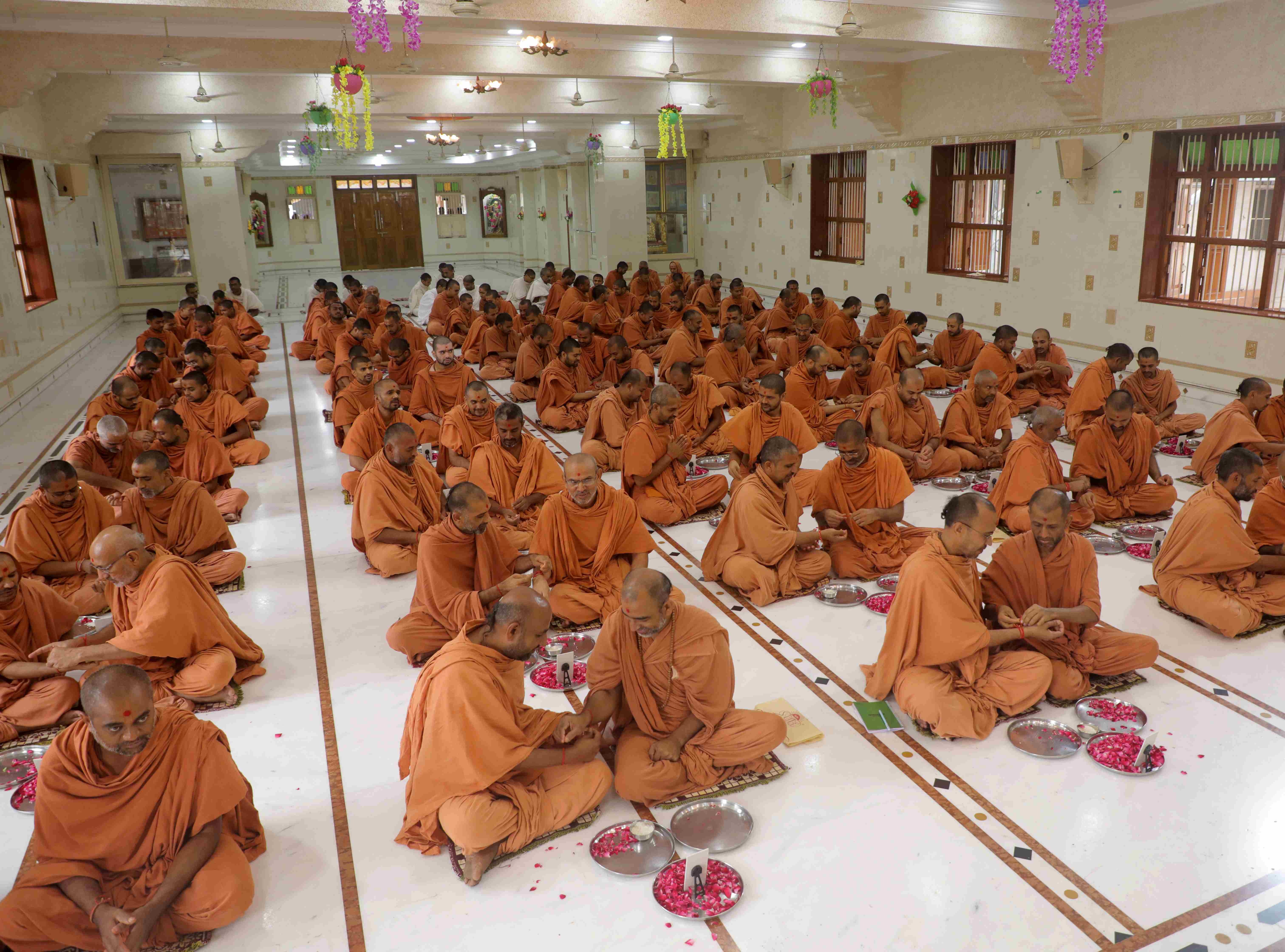 Janmangal Anushthan of 75 Lakh Paath started by Santo on the Occasion ...