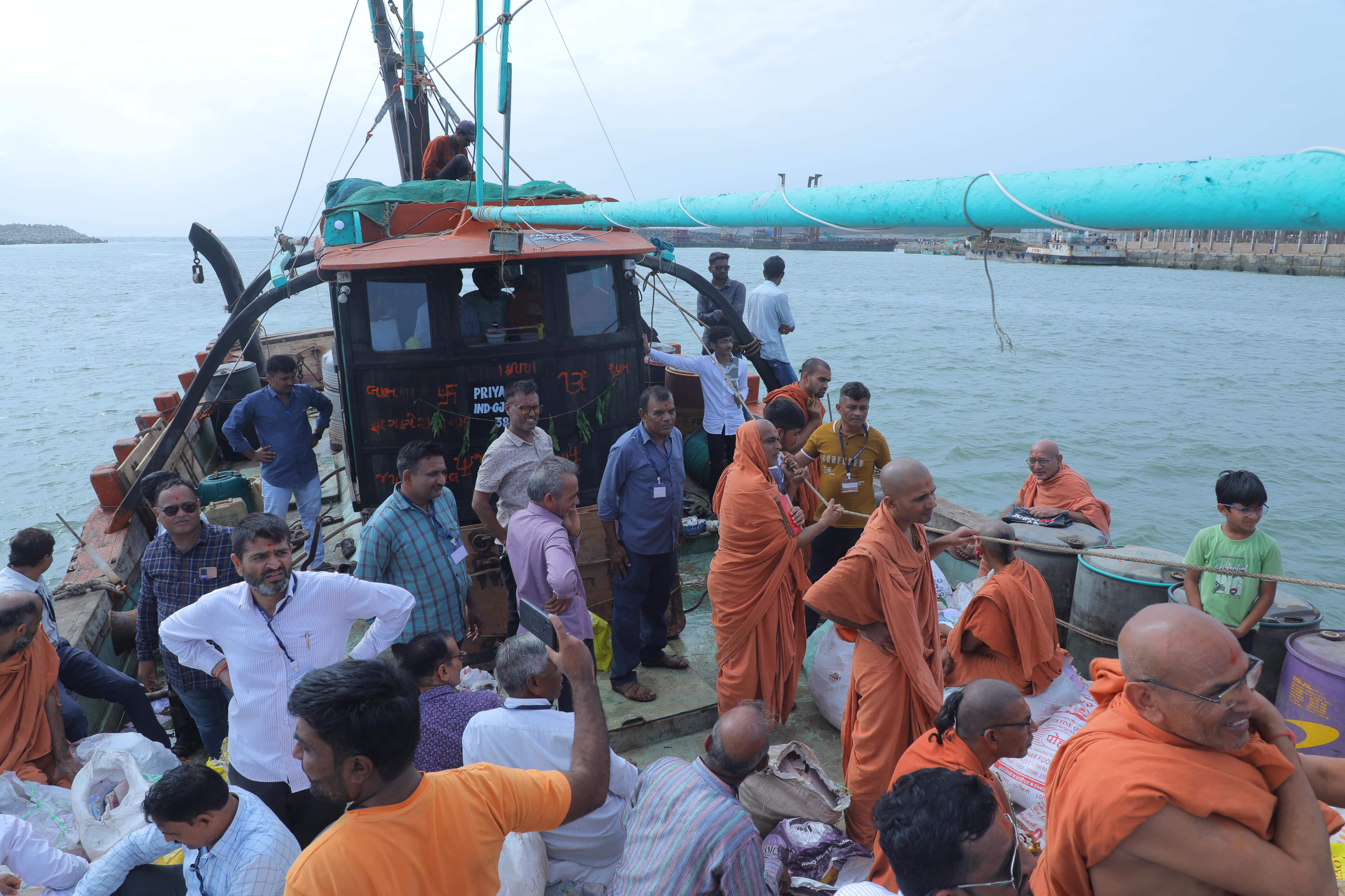 Rajkot Gurukul - Mantra Pothi Pujan & Shorath Panch tirthi Yatra