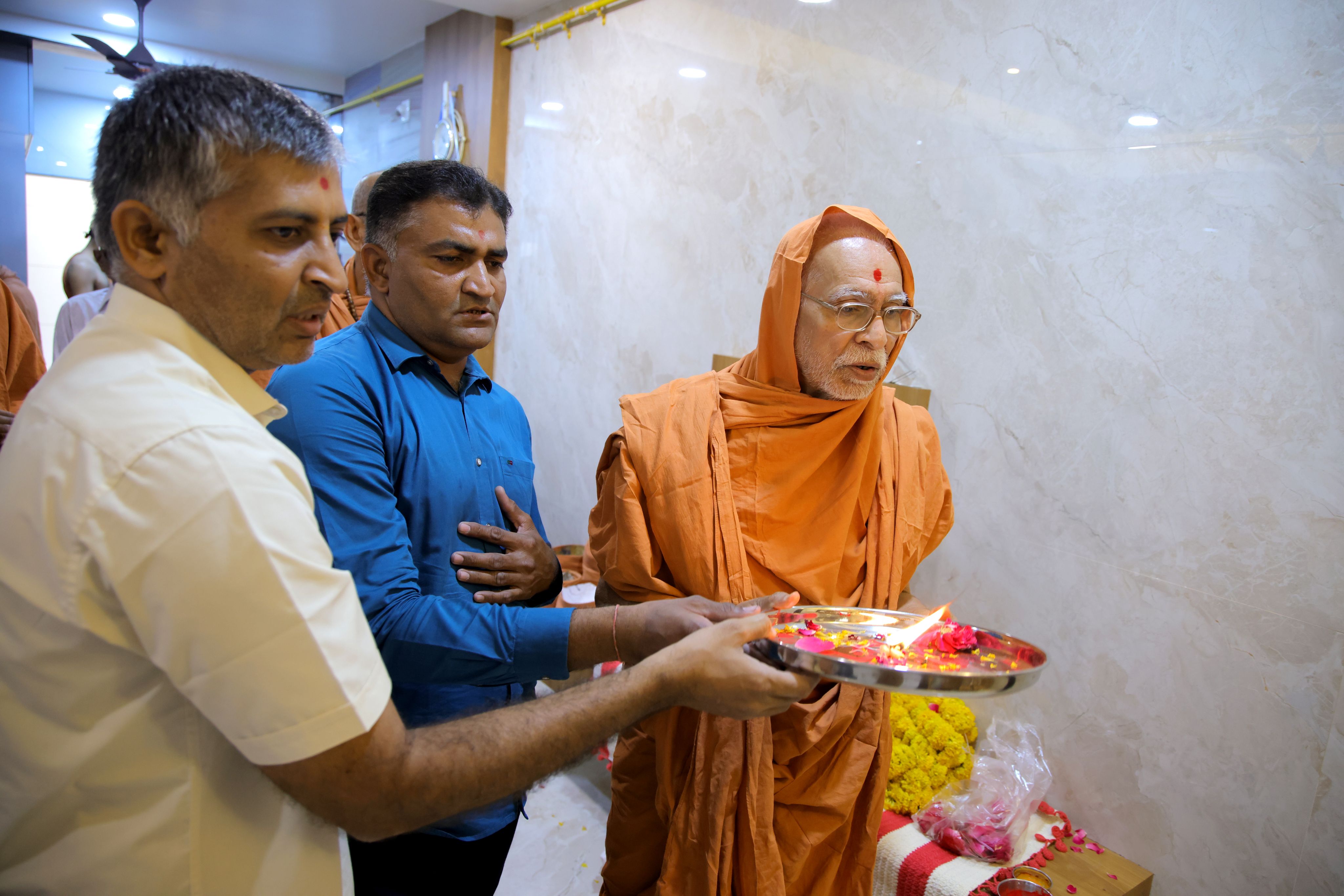 Rajkot Gurukul - Thakorji's thal and Padhramani of HH Gurumaharaj at ...