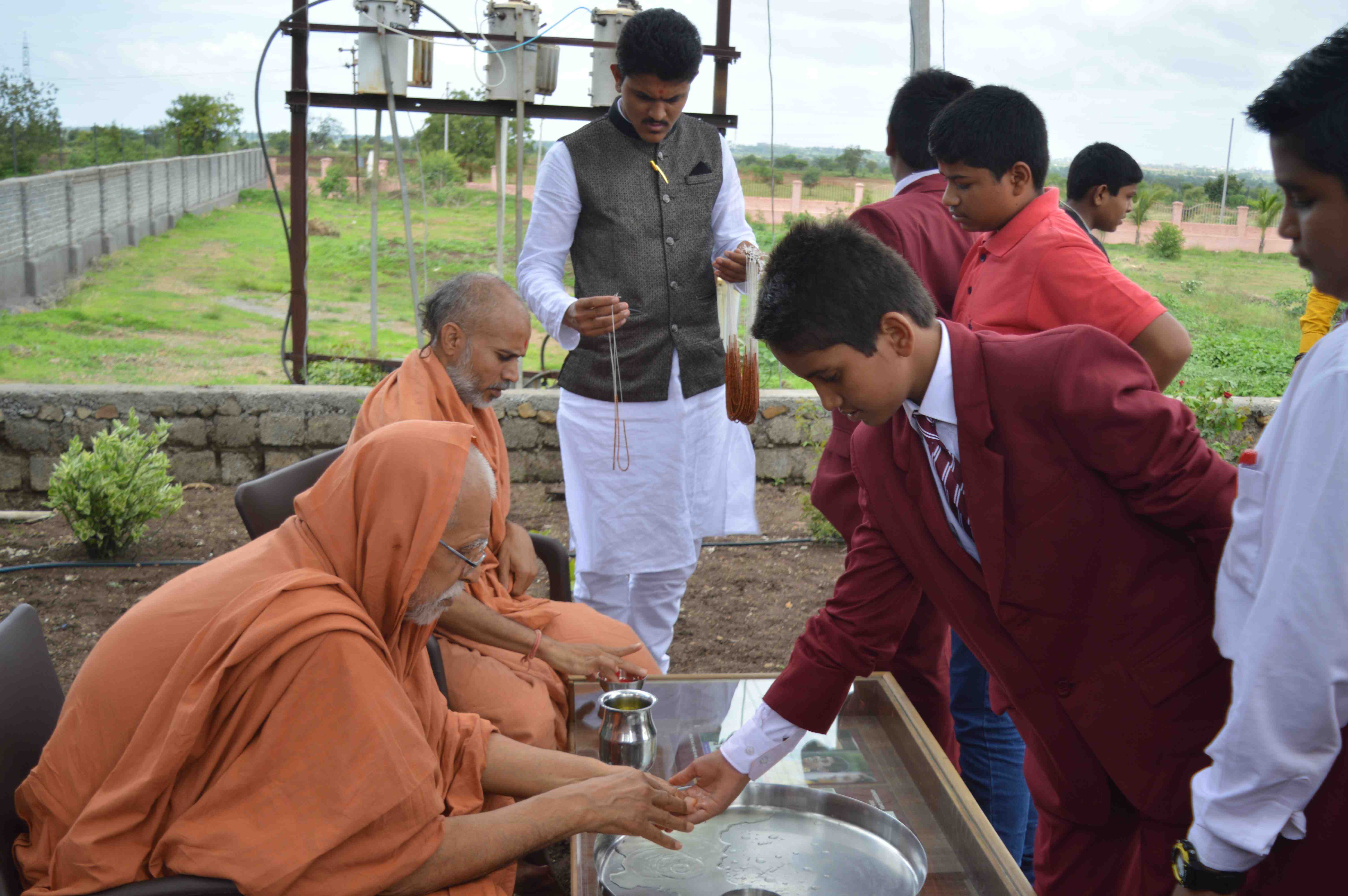 SGIS Solapur Gurukul Visit by Gurumaharaj | Swaminarayan Gurukul Rajkot ...