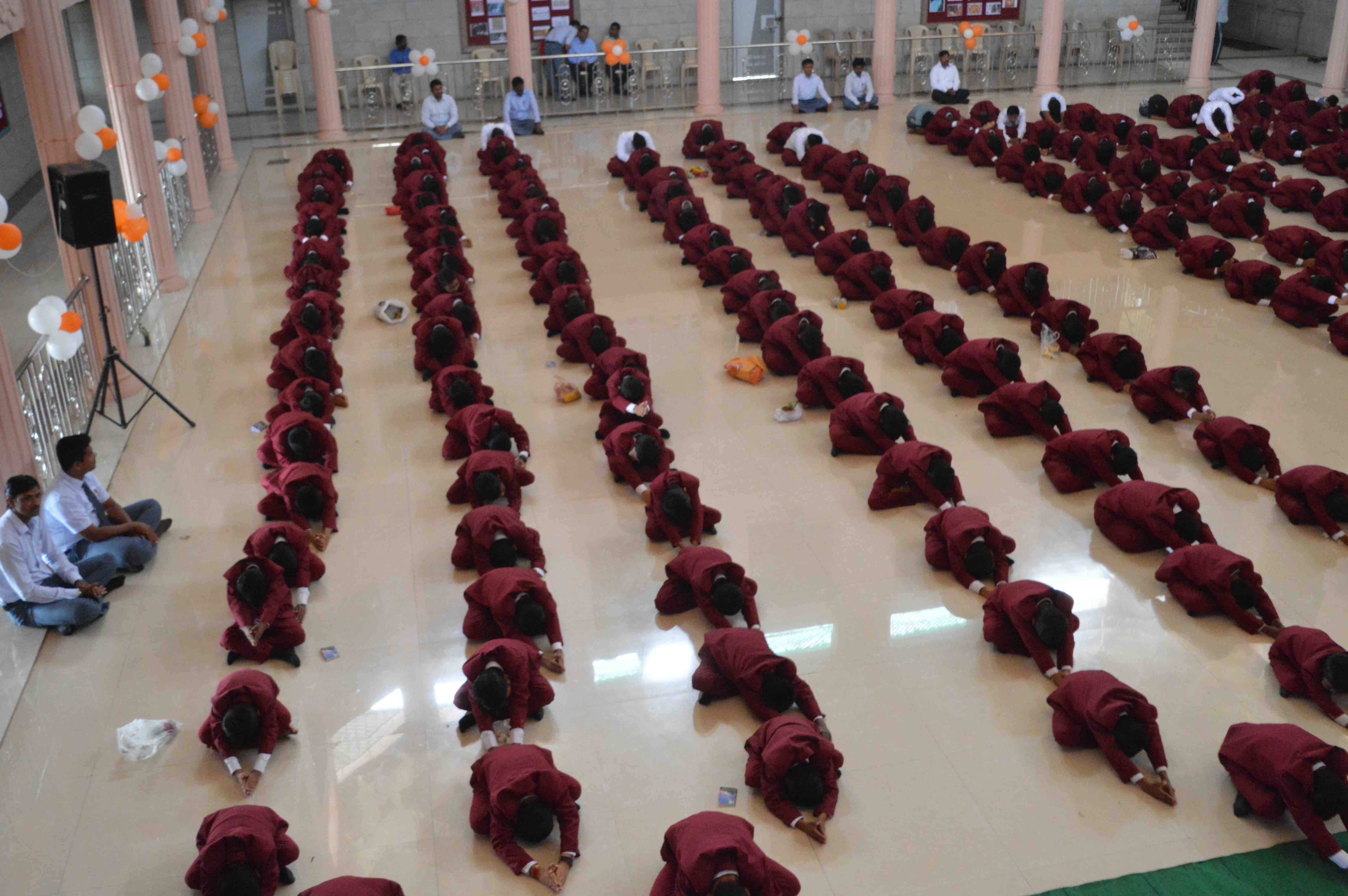 SGIS Solapur Gurukul Visit by Gurumaharaj | Swaminarayan Gurukul Rajkot ...