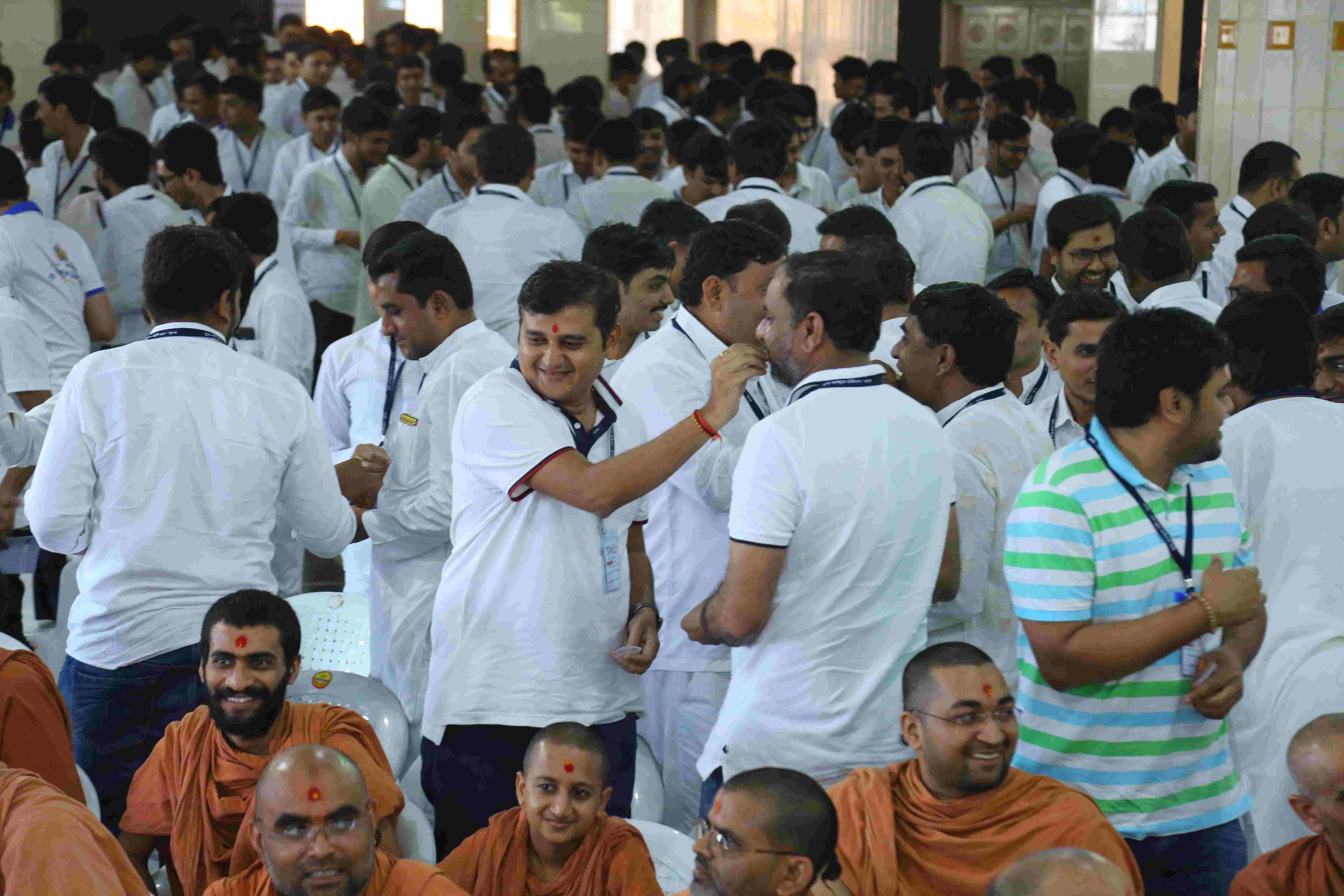 Yuva Abhyuday Seminar (YAS) - Surat Gurukul | Swaminarayan Gurukul ...