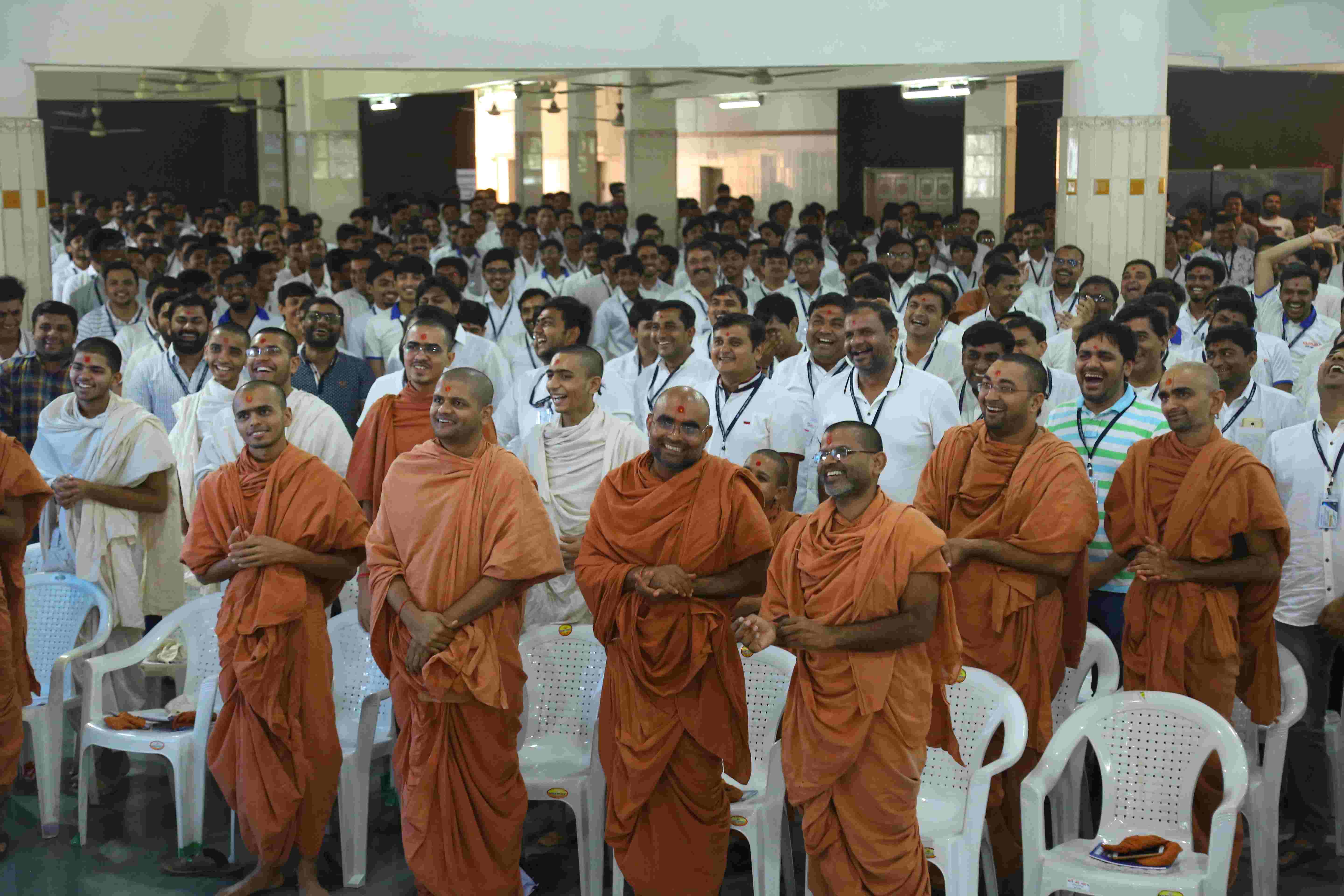 Yuva Abhyuday Seminar (YAS) - Surat Gurukul | Swaminarayan Gurukul ...