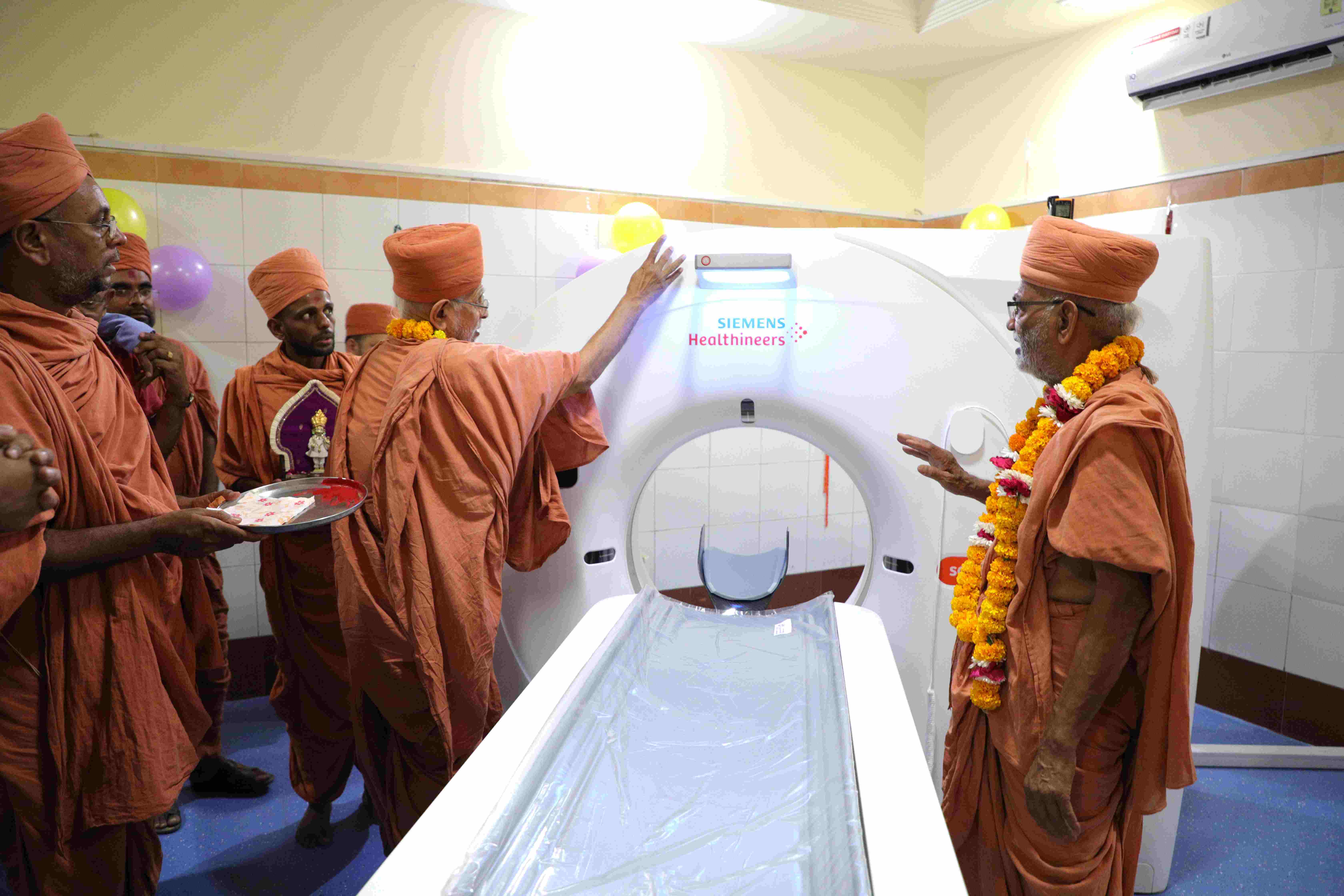 New CT Scan Machine Inauguration of Sadguru Shastri Dharmajivandasji ...