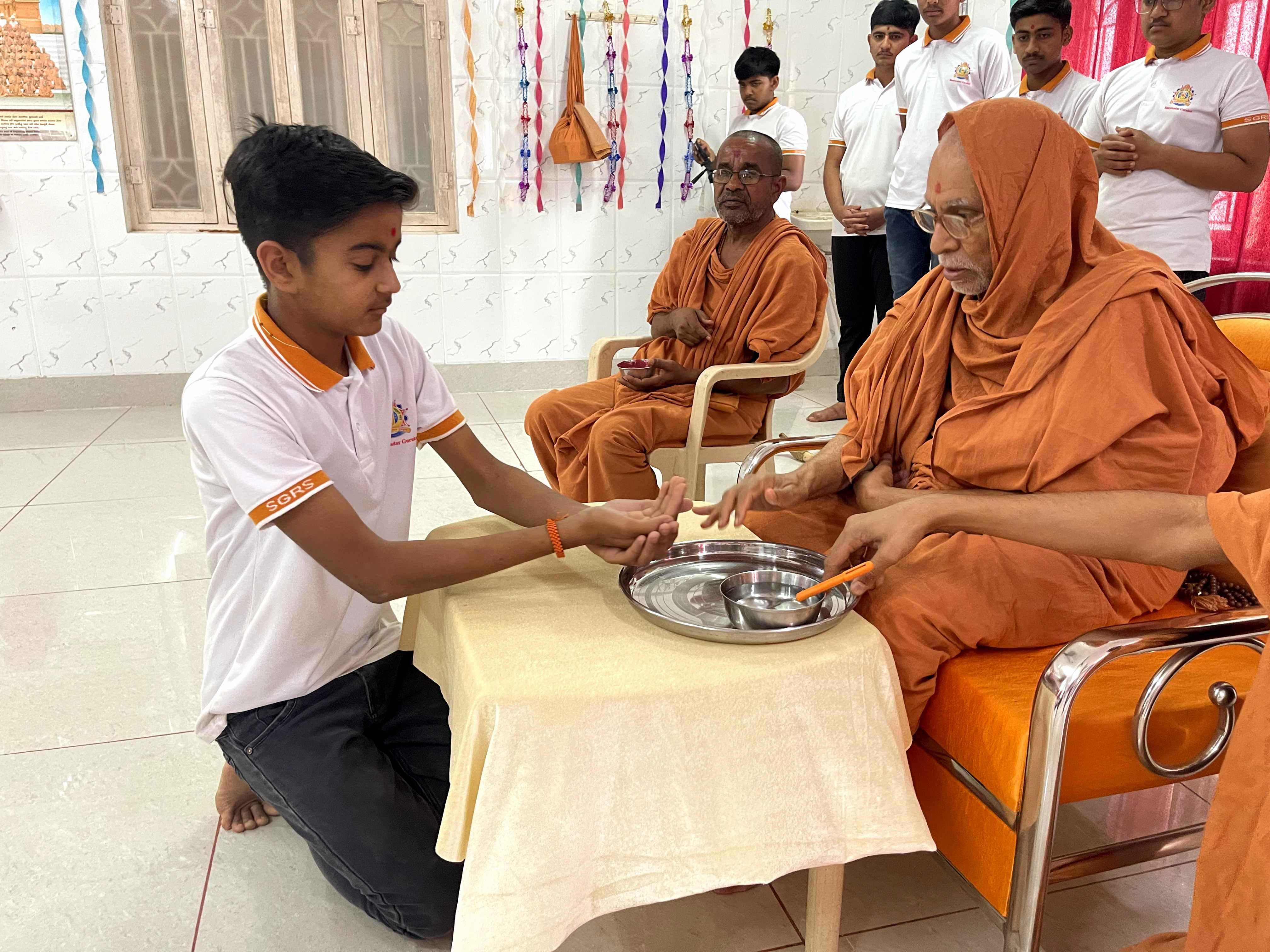 HH Gurumaharaj visits Bhayavadar Gurukul | Swaminarayan Gurukul Rajkot ...