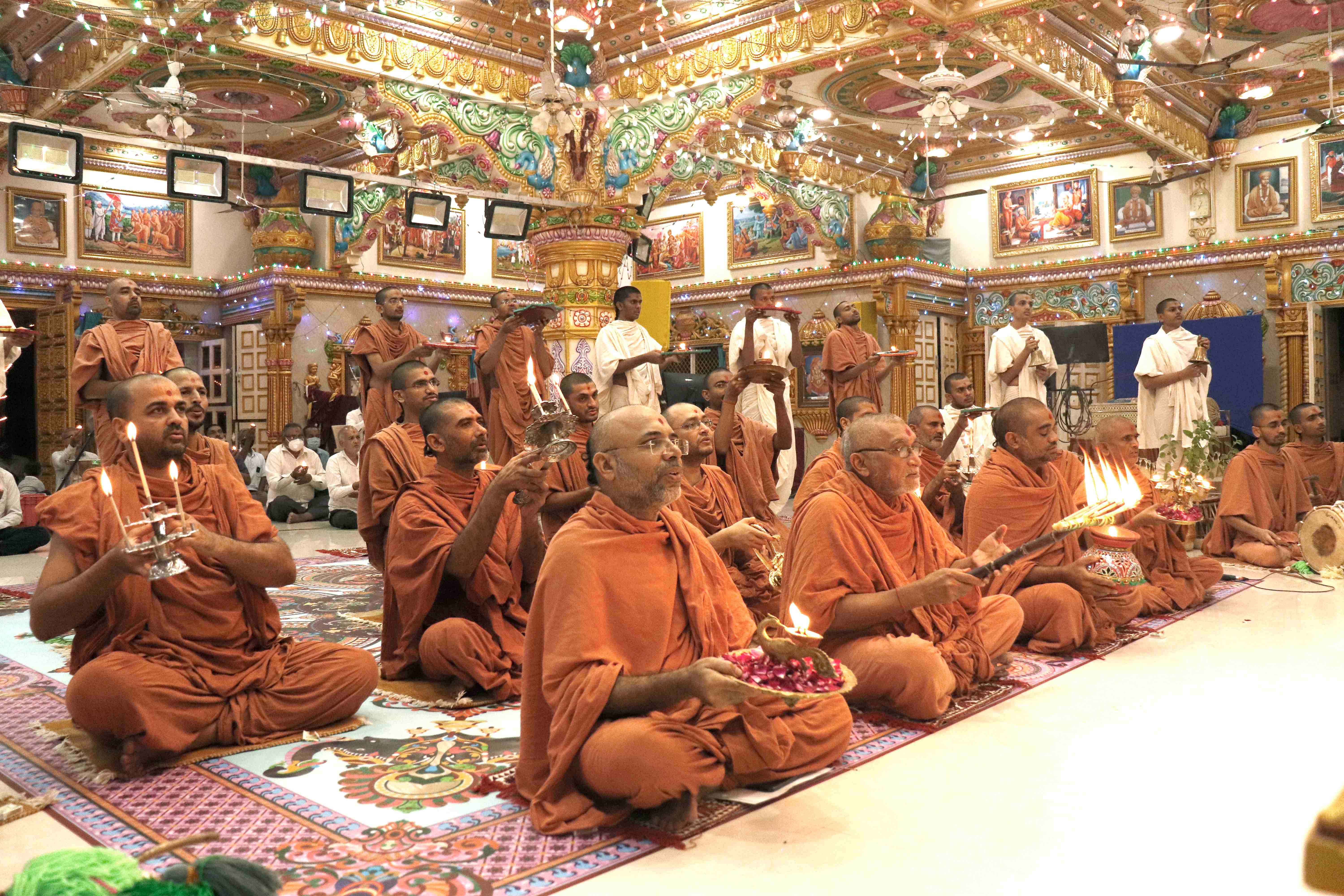 218 Anniversary of Swaminarayan Aarti - Surat | Swaminarayan Gurukul ...