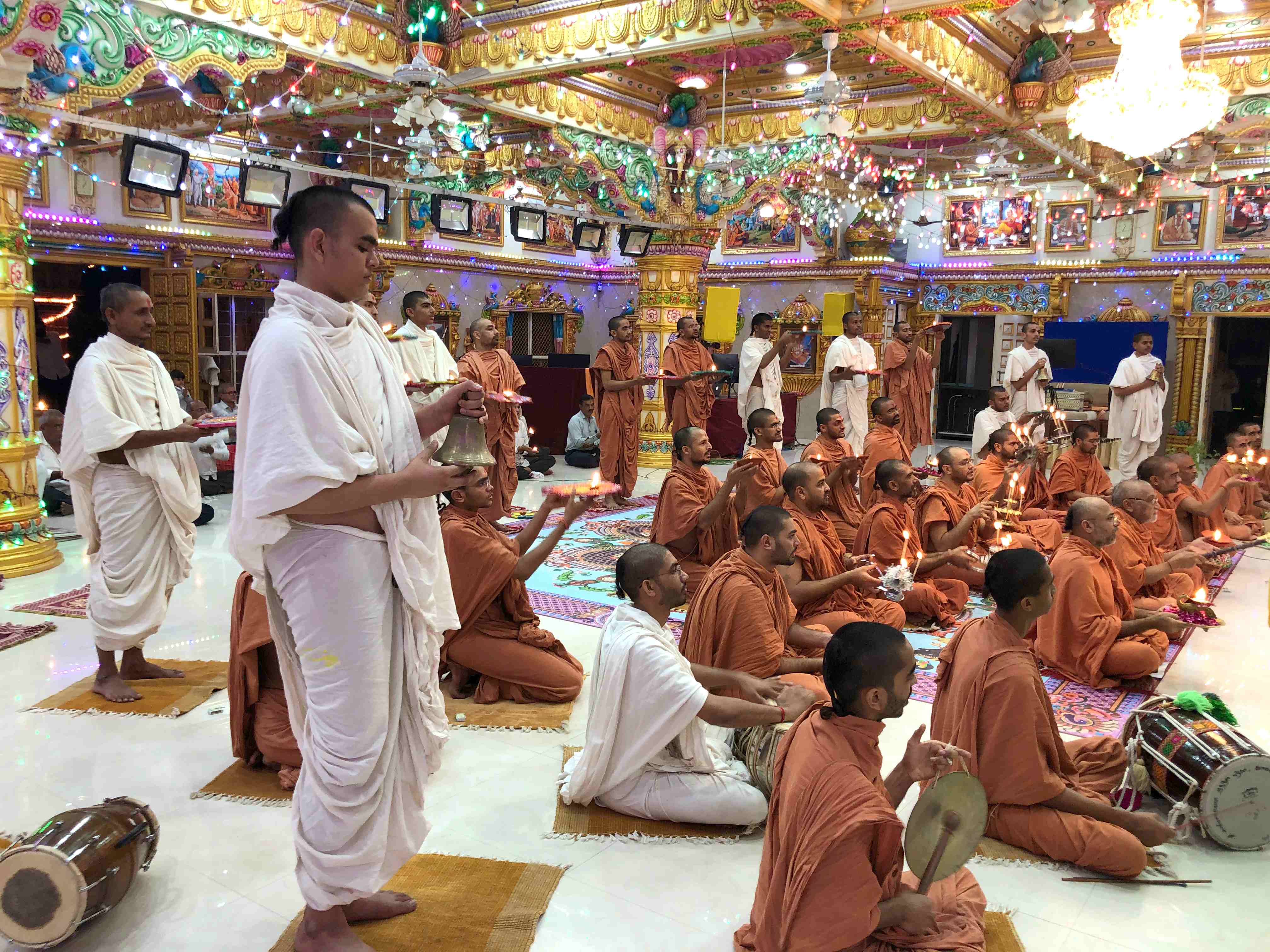 218 Anniversary of Swaminarayan Aarti - Surat | Swaminarayan Gurukul ...