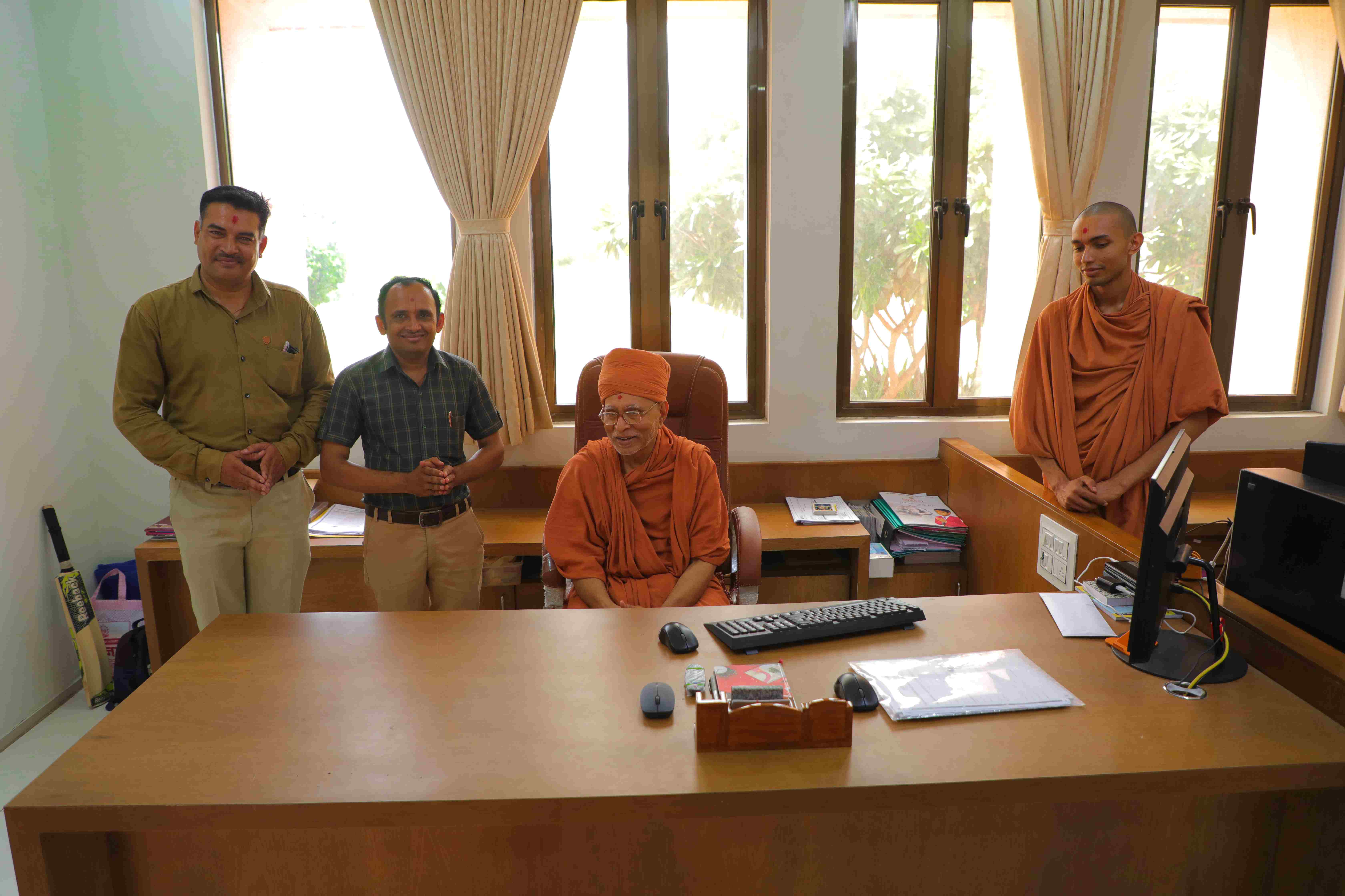 Pu. Gurumaharaj Visits at Tramba Gurukul | Swaminarayan Gurukul Rajkot ...