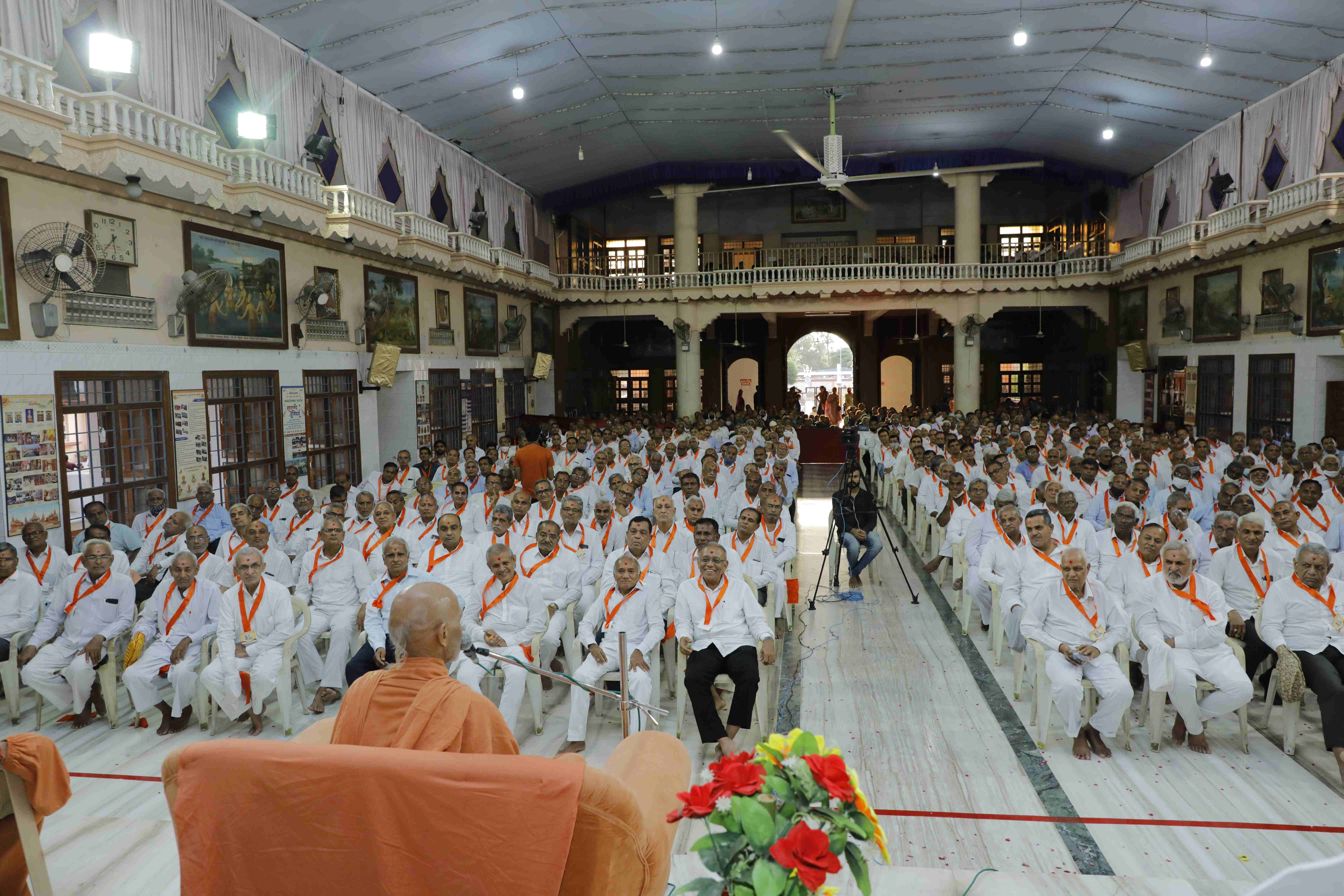 Vadil Vrund Karyakram for Amrut Mahotsav at Surat Gurukul ...