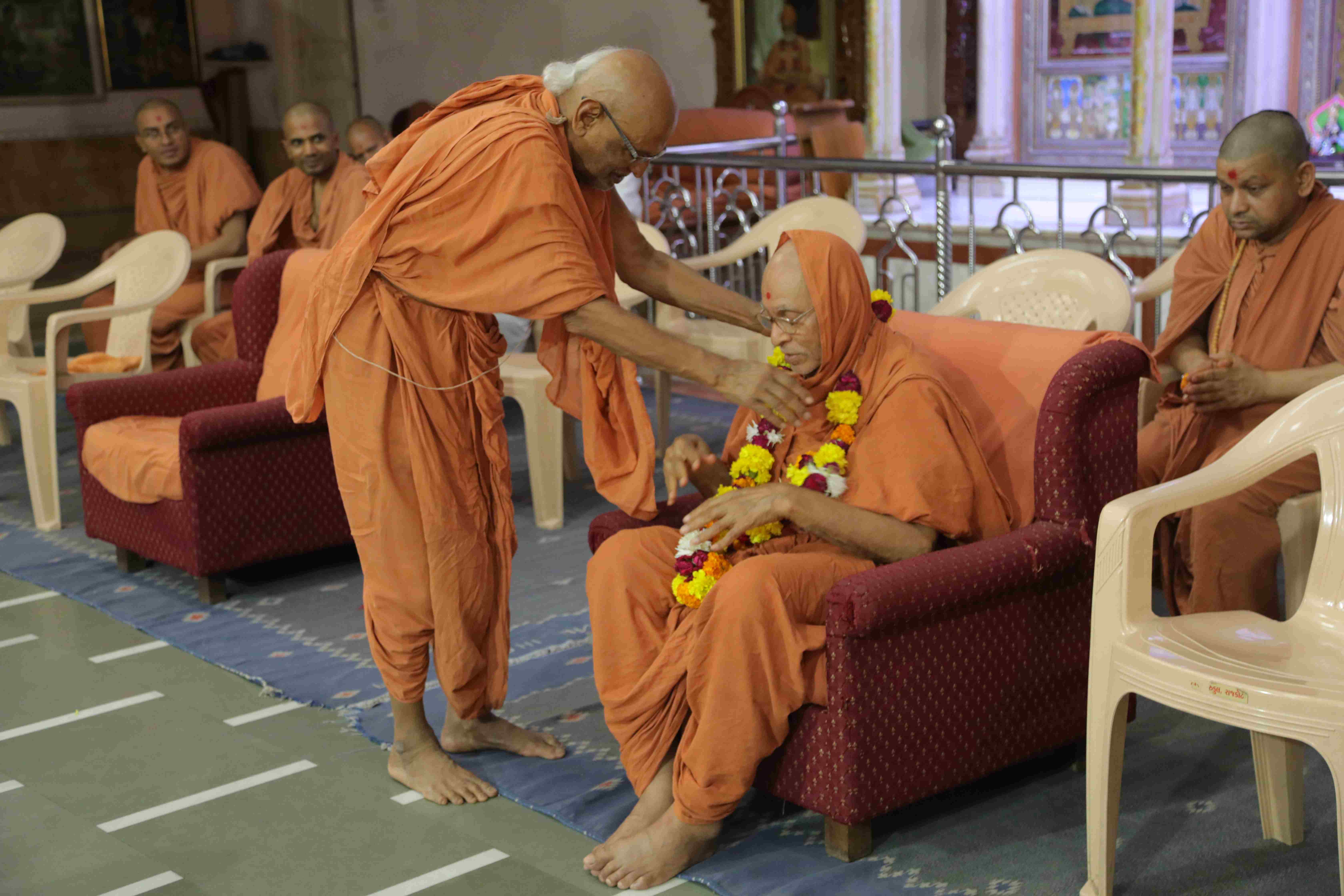 Welcome back from Satsang Vicharan : Pujya Gurumaharaj | Swaminarayan ...