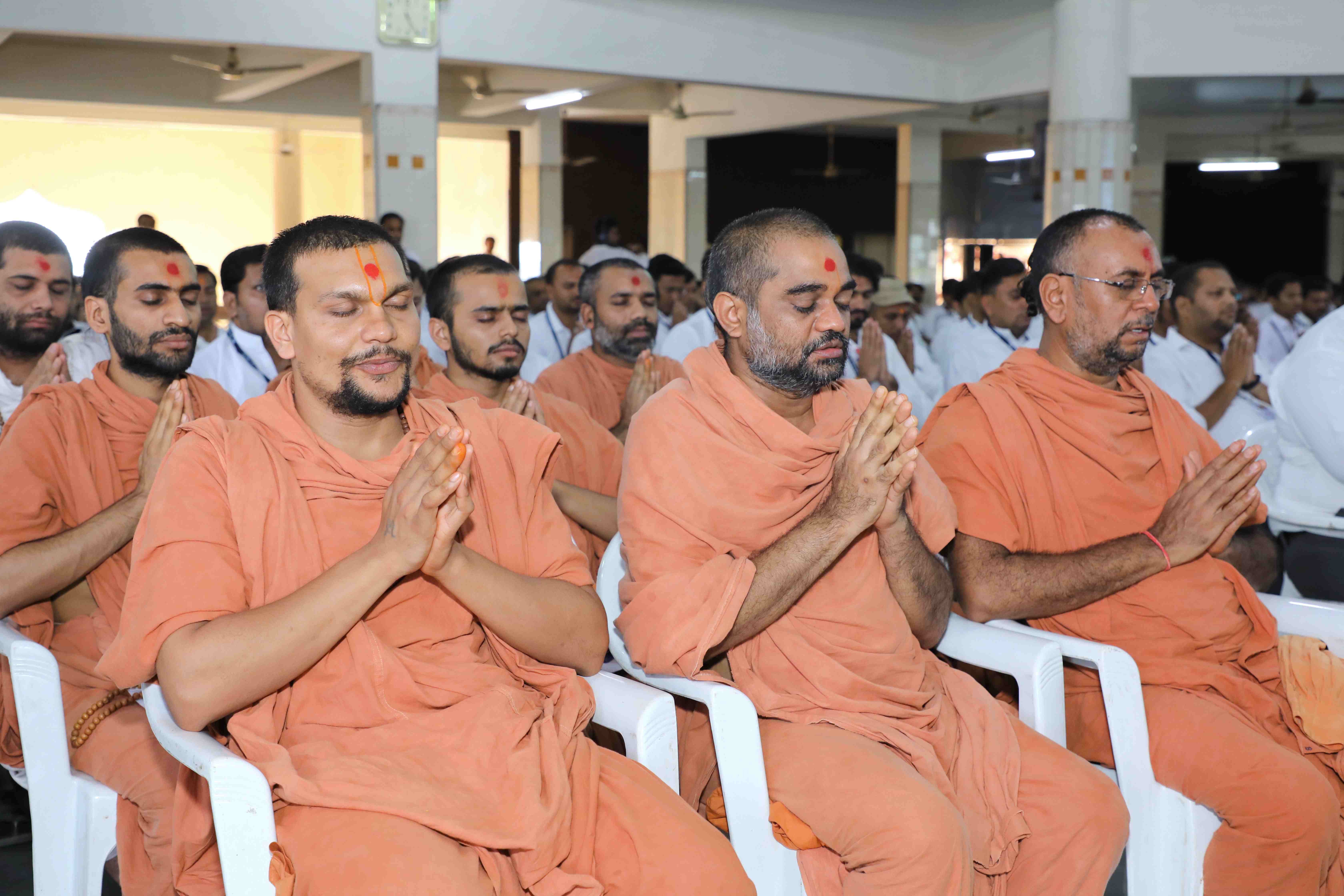 Yuva Abhyuday Seminar (Surat Branch) | Swaminarayan Gurukul Rajkot Sansthan