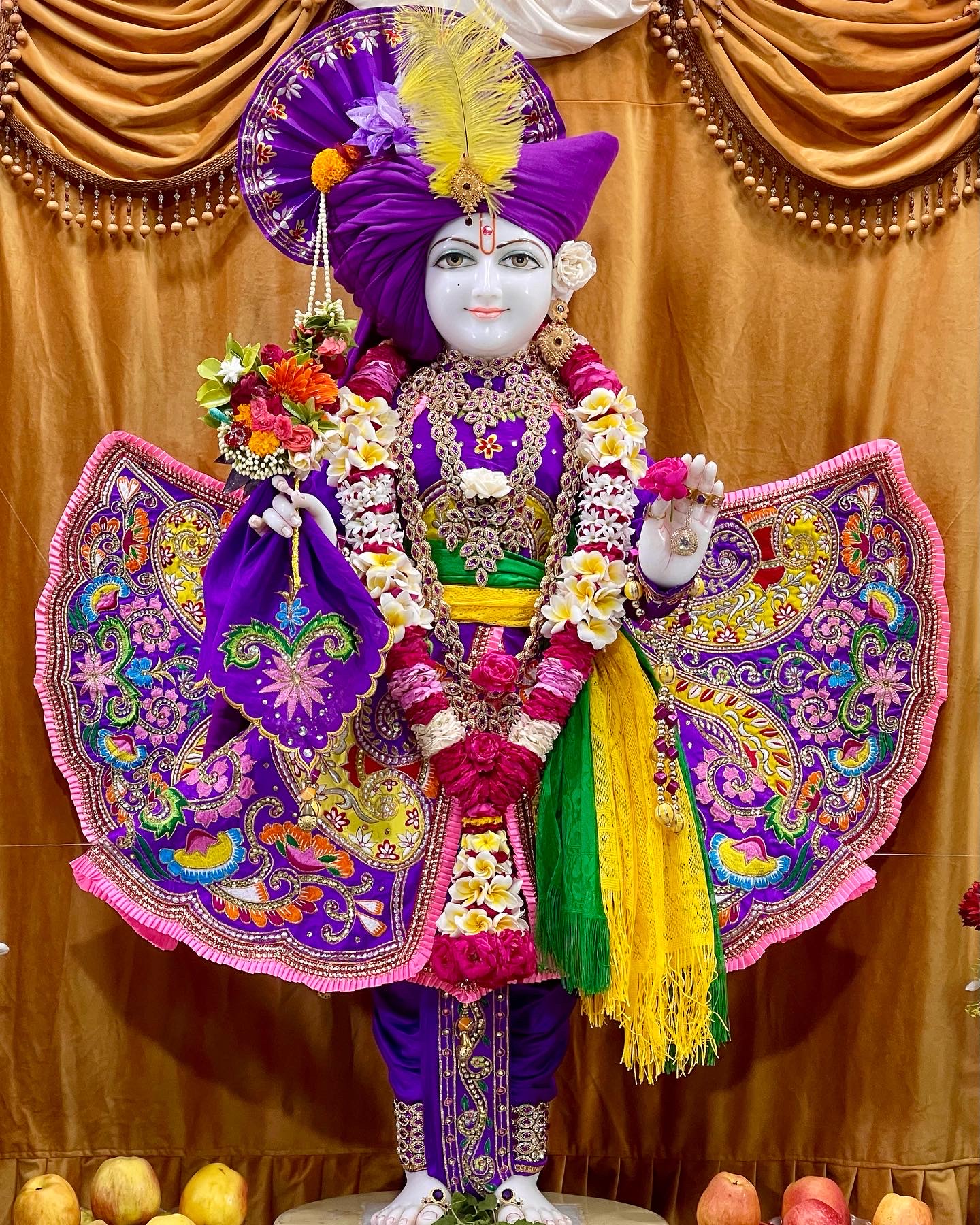 Rajkot Gurukul - Swaminarayan Gurukul Darshan